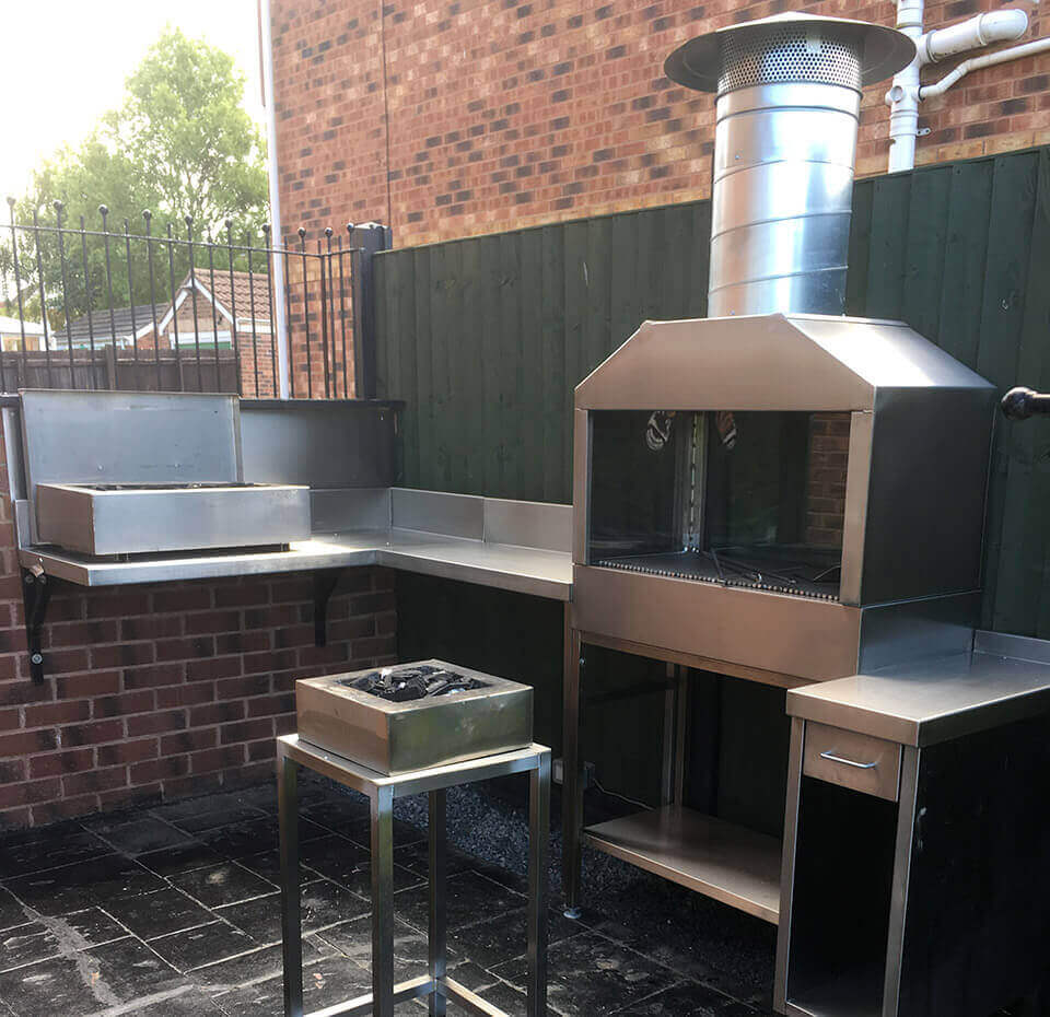 Get A Bespoke BBQ Grill In Time For The Summer!